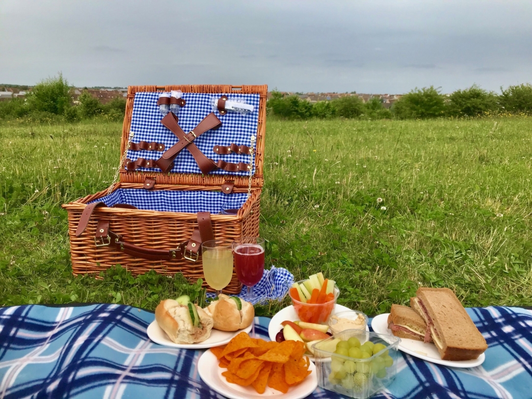30 Days Wild - Day Nineteen - Eat your lunch outdoors | Wildlife Trust ...